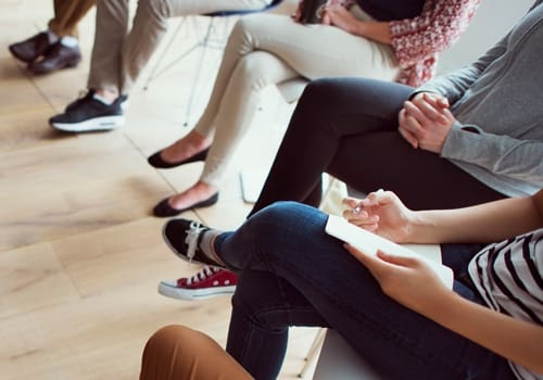 6 Reasons to Join a Caregiver Support Group in 2020 | Bridges® by EPOCH